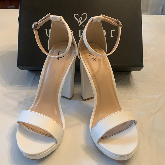 Windsor | Shoes | Windsor Off White Heals Size 9 Excellent Condition ...